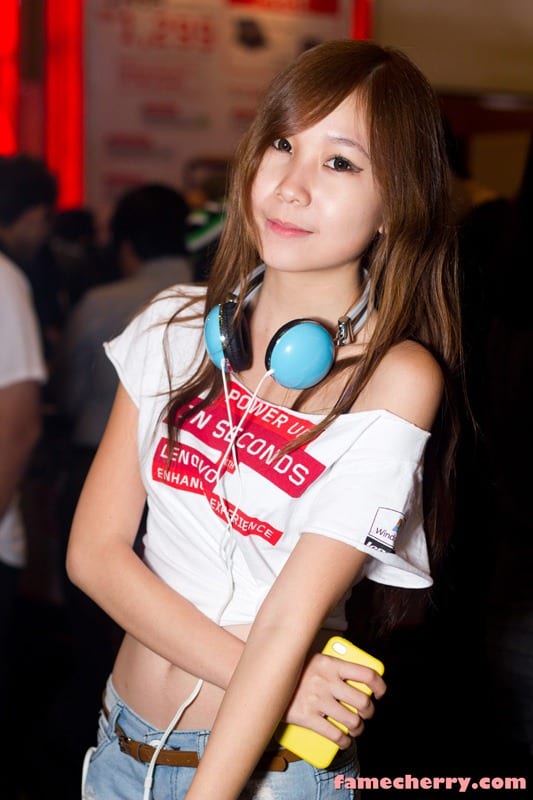 Sexy & Kiut Girls Of PC Fair 2011 ! =)