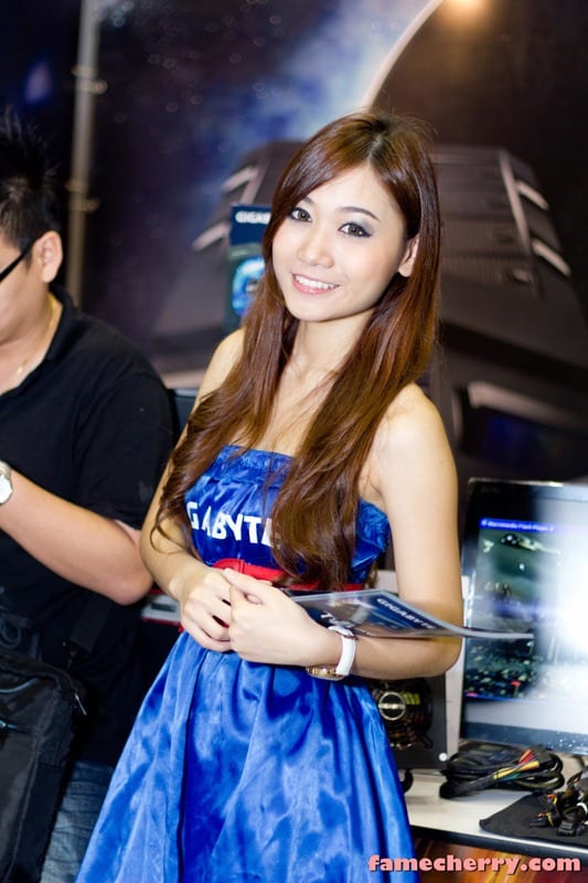 Sexy & Kiut Girls Of PC Fair 2011 ! =)