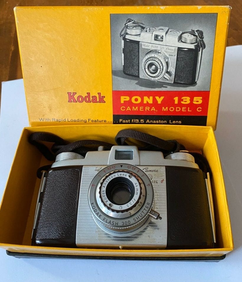 2 Vintage Kodak Pony Cameras ( Pony 135 w Box & Pony 828 ) w Leather ...