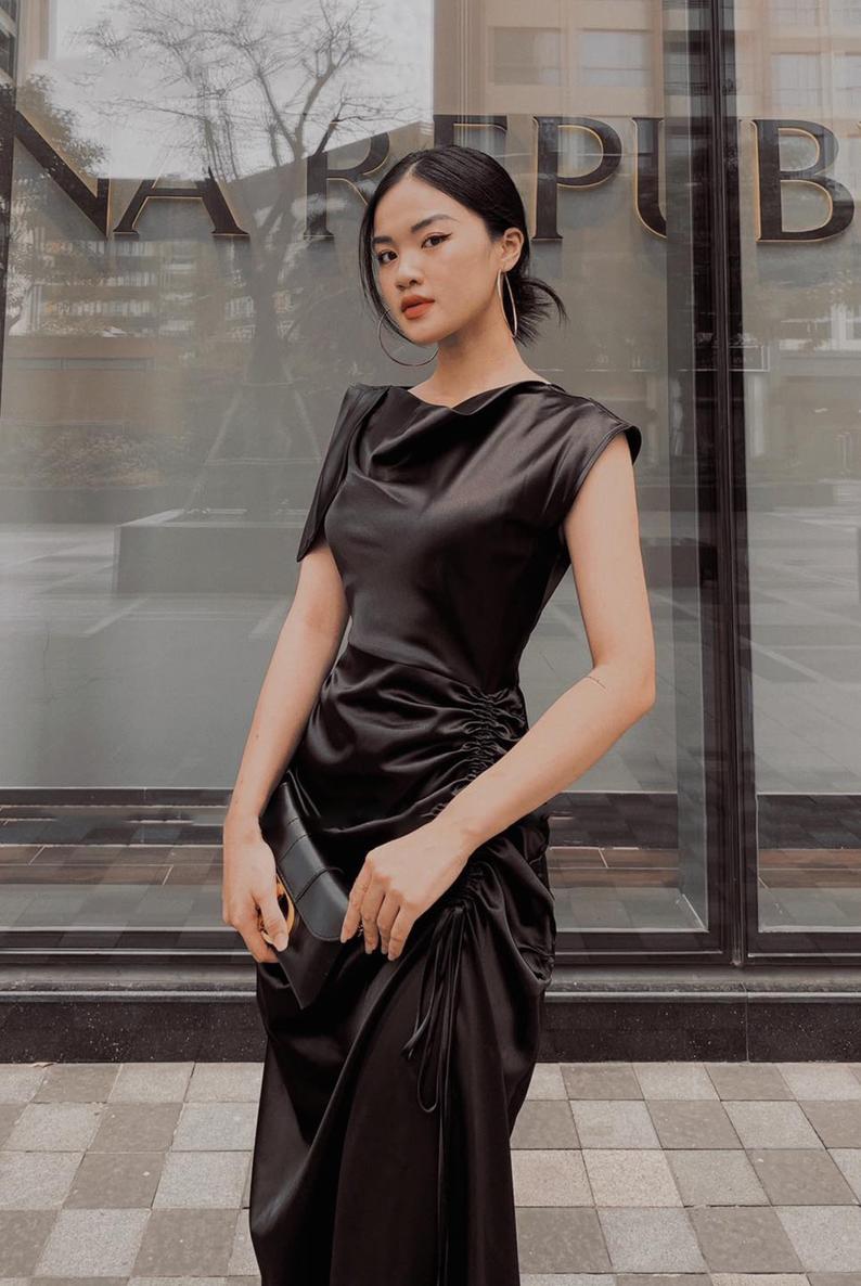 7 Tailored Dresses With Ultra Vintage Chic Feminine Details