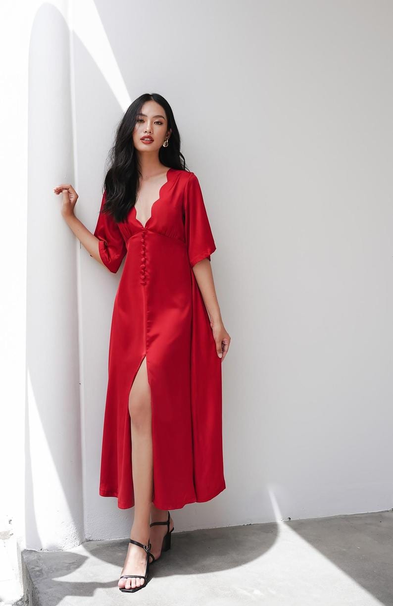 7 Tailored Dresses With Ultra Vintage Chic Feminine Details