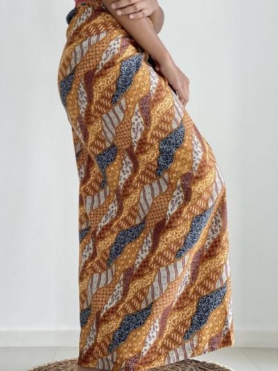 Proudly Made In Bali ~ Cotton Sarong & Kebaya Style Inspo