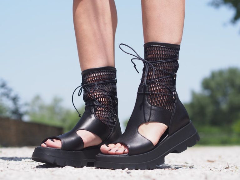 Edgy Summer Boots To Level UP Your Shoe Game