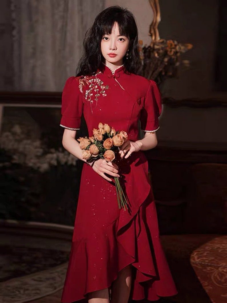 10 Red Cheongsam Dress Styles For Lunar New Year 2022